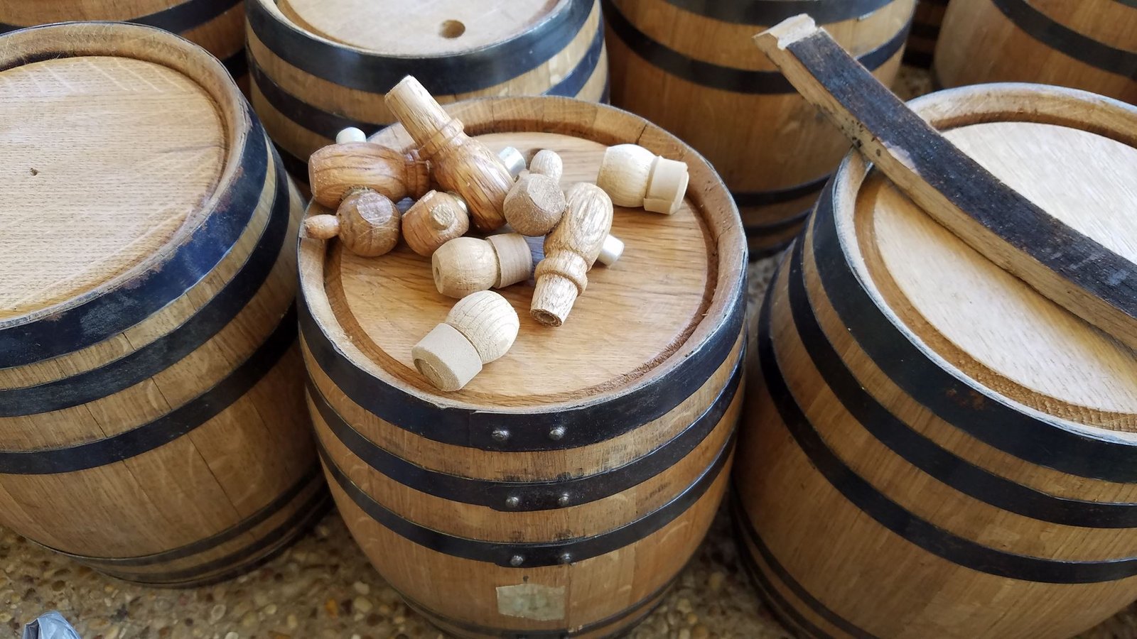 Is Whiskey Really Better with Age? – SipsavorLife